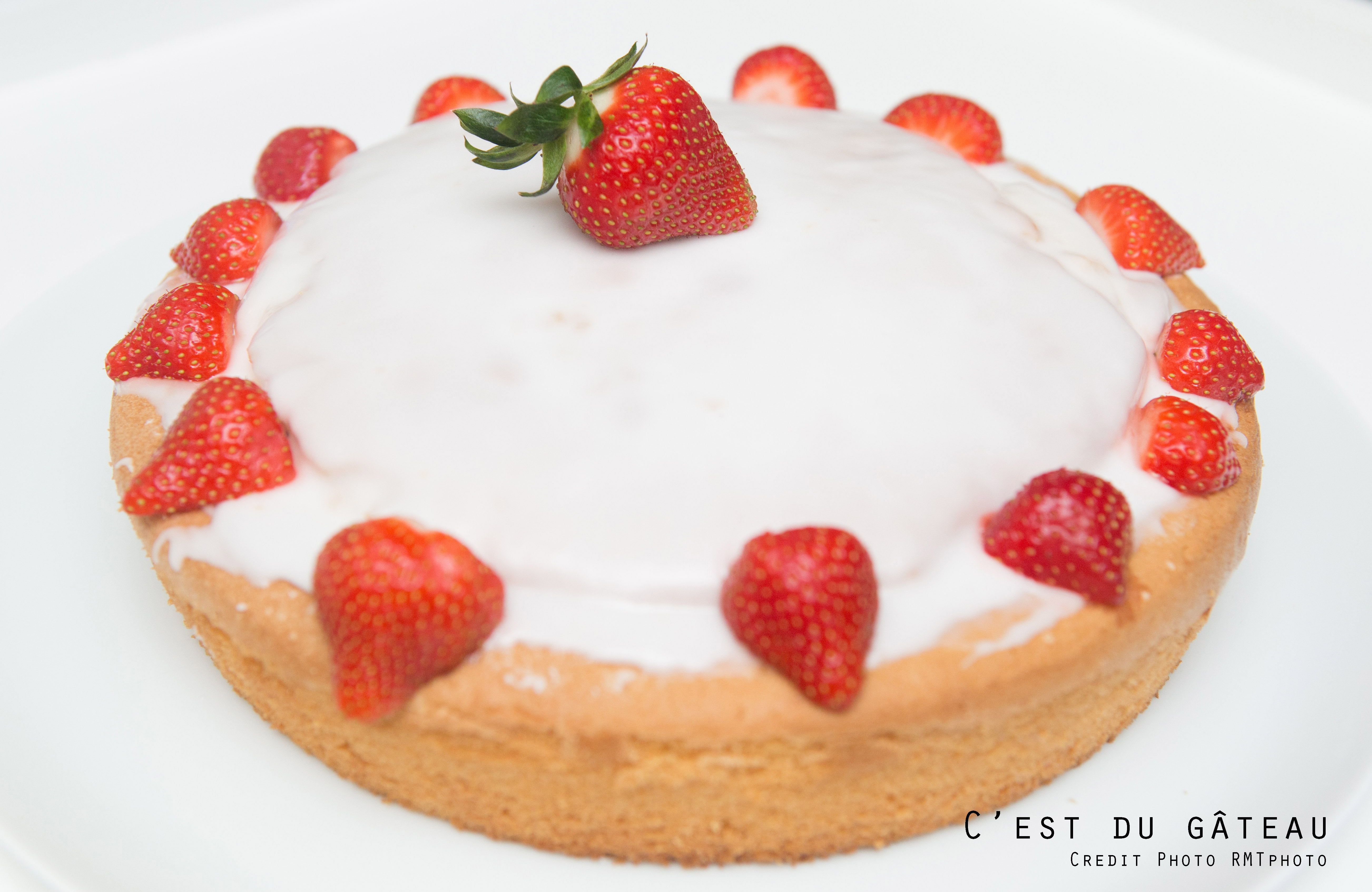 Génoise à la chantilly et aux fruits rouges | C'est du gâteau